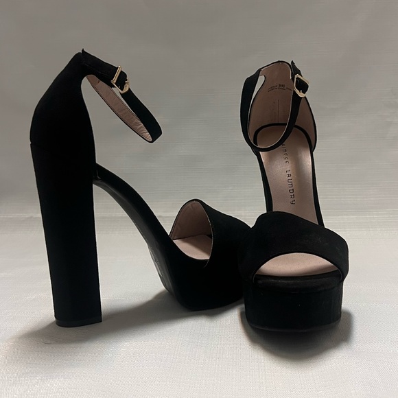 Chinese Laundry | Shoes | Platform High Heels | Poshmark
